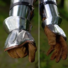 Hourglass Demi Gauntlets - 18 Gauge